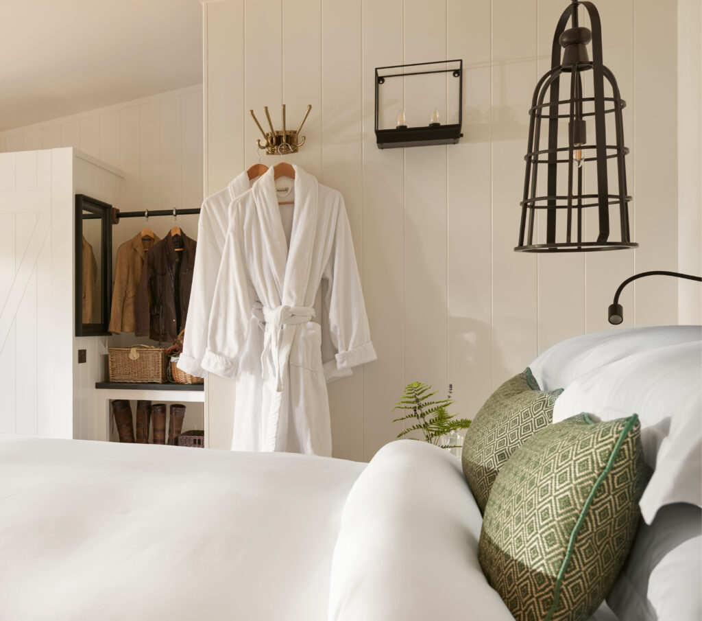 50 years of Ireland's Blue Book Celebrated - Hotel & Restaurant Times